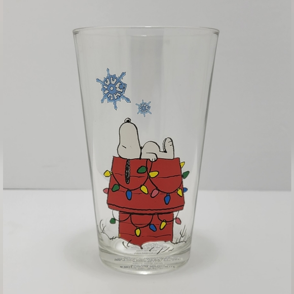 Vandor | Dining | Snoopy Peanuts Christmas Drinking Glass | Poshmark